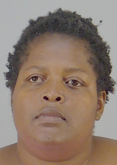 Lady cop forced to fire taser at 240-pound woman who outweighed her ...
