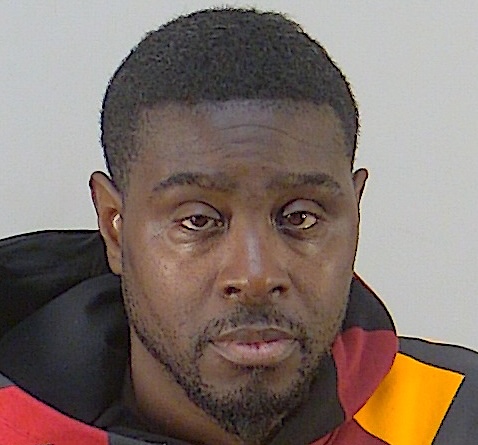 Man tasered while fleeing traffic stop at apartment complex - Leesburg ...