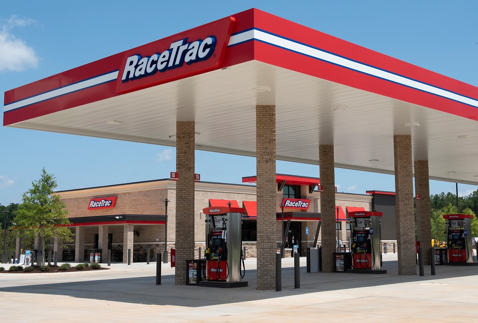 Unconscious woman found parked outside RaceTrac with bag of narcotics ...