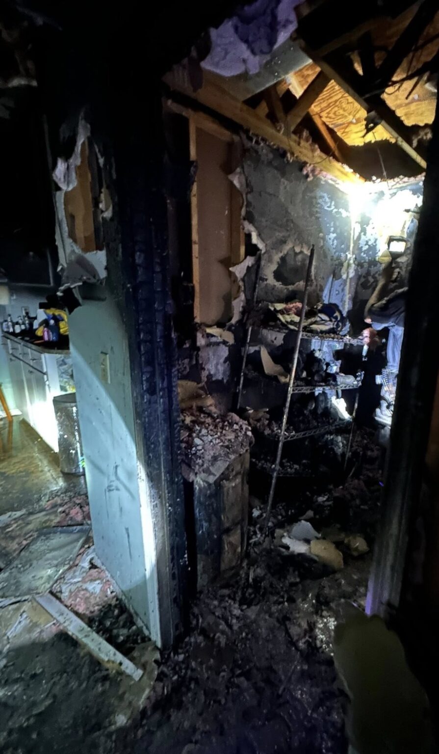 Firefighters respond to blaze at home on County Road 473 in Leesburg ...