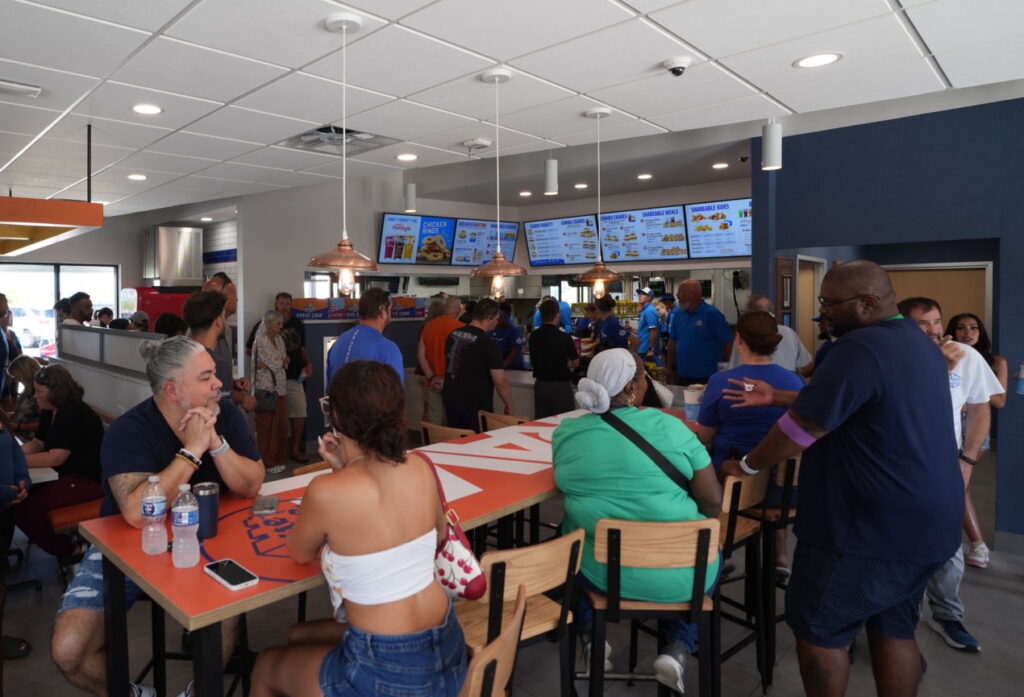 First White Castle in Lake County draws large crowd for opening ...