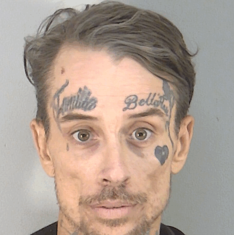 Combative inmate uses blanket to shield himself from taser in jail cell ...