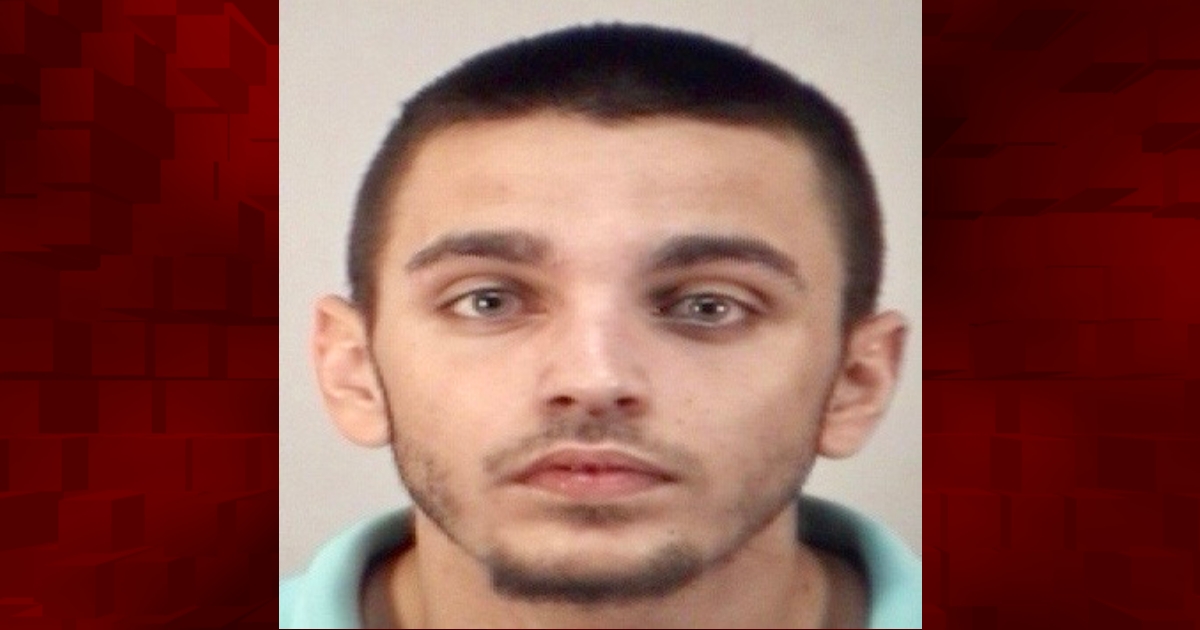 Eustis police bust Leesburg man on weapon and drug violations ...