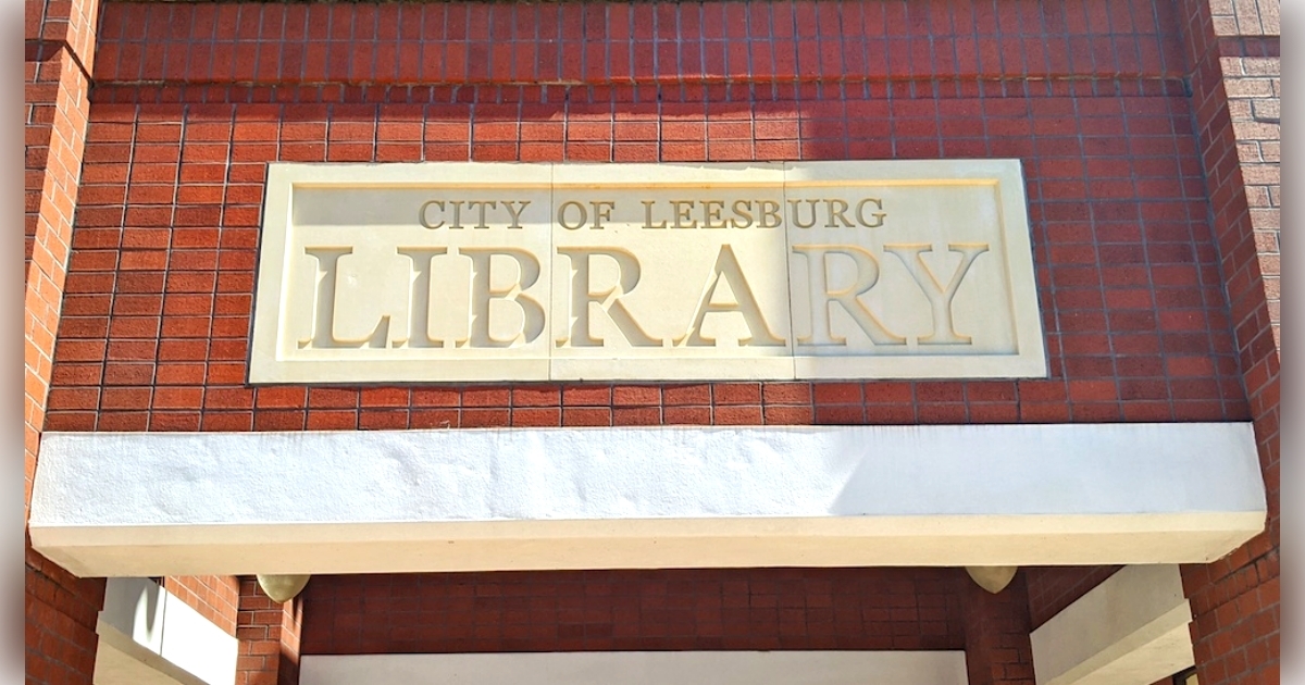 Homeless man arrested after sleeping on Leesburg Library's handicap ...