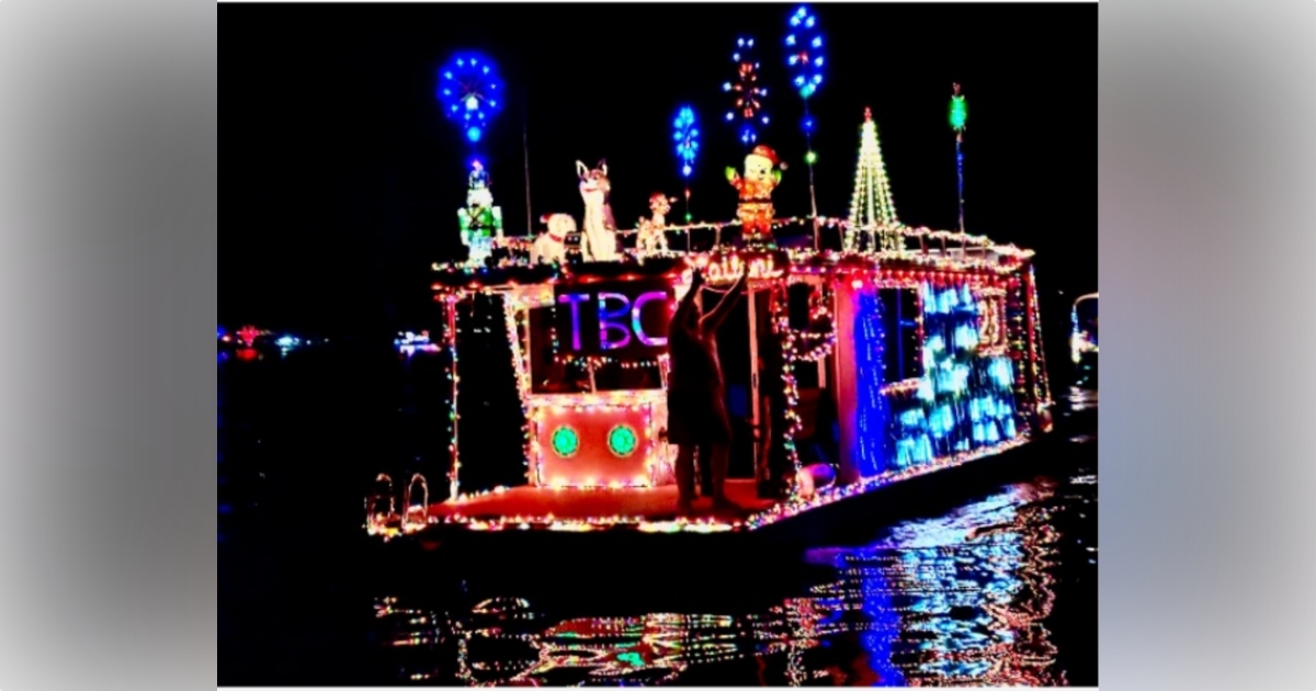 Club collects thousands in ‘Toys for Tots’ donations at holiday boat ...